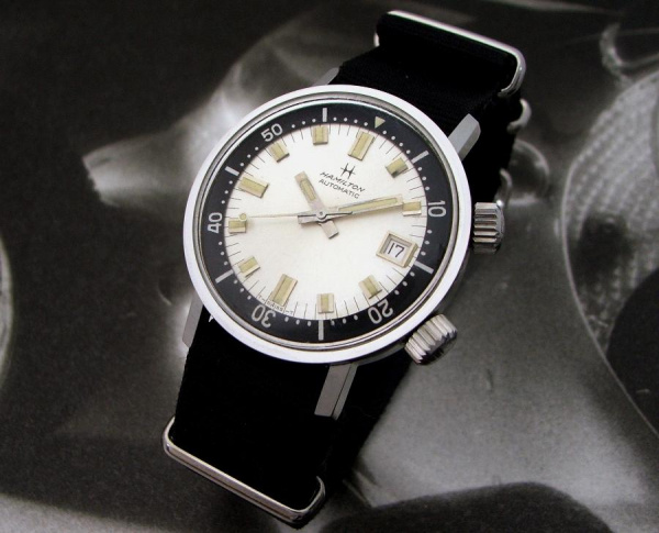 Hamilton 600 Dual Crown Super-Compressor - Chronopedia