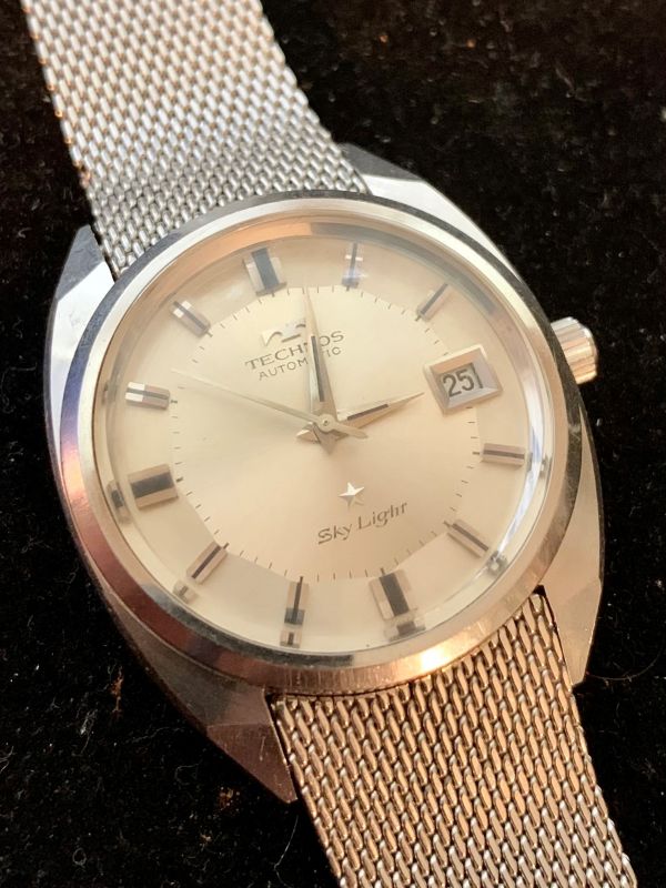 Technos Sky Light - Chronopedia