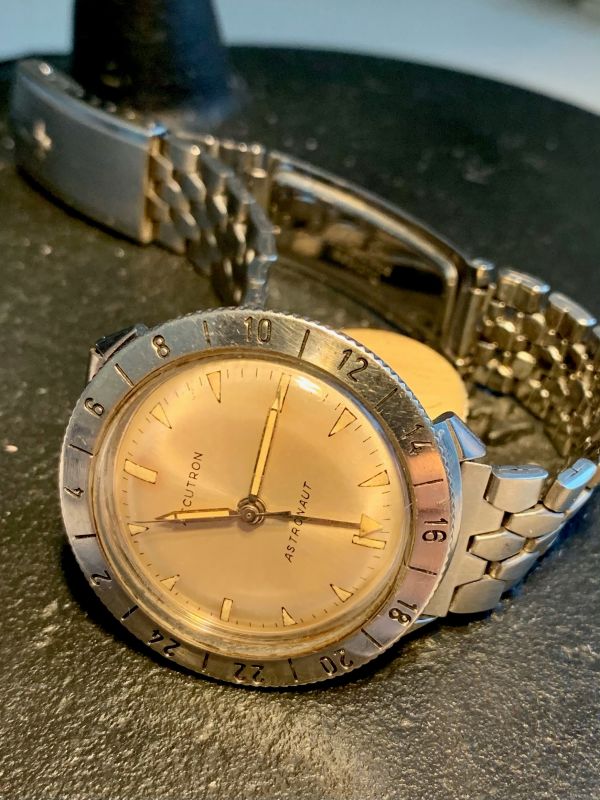 Bulova Accutron Astronaut - Chronopedia